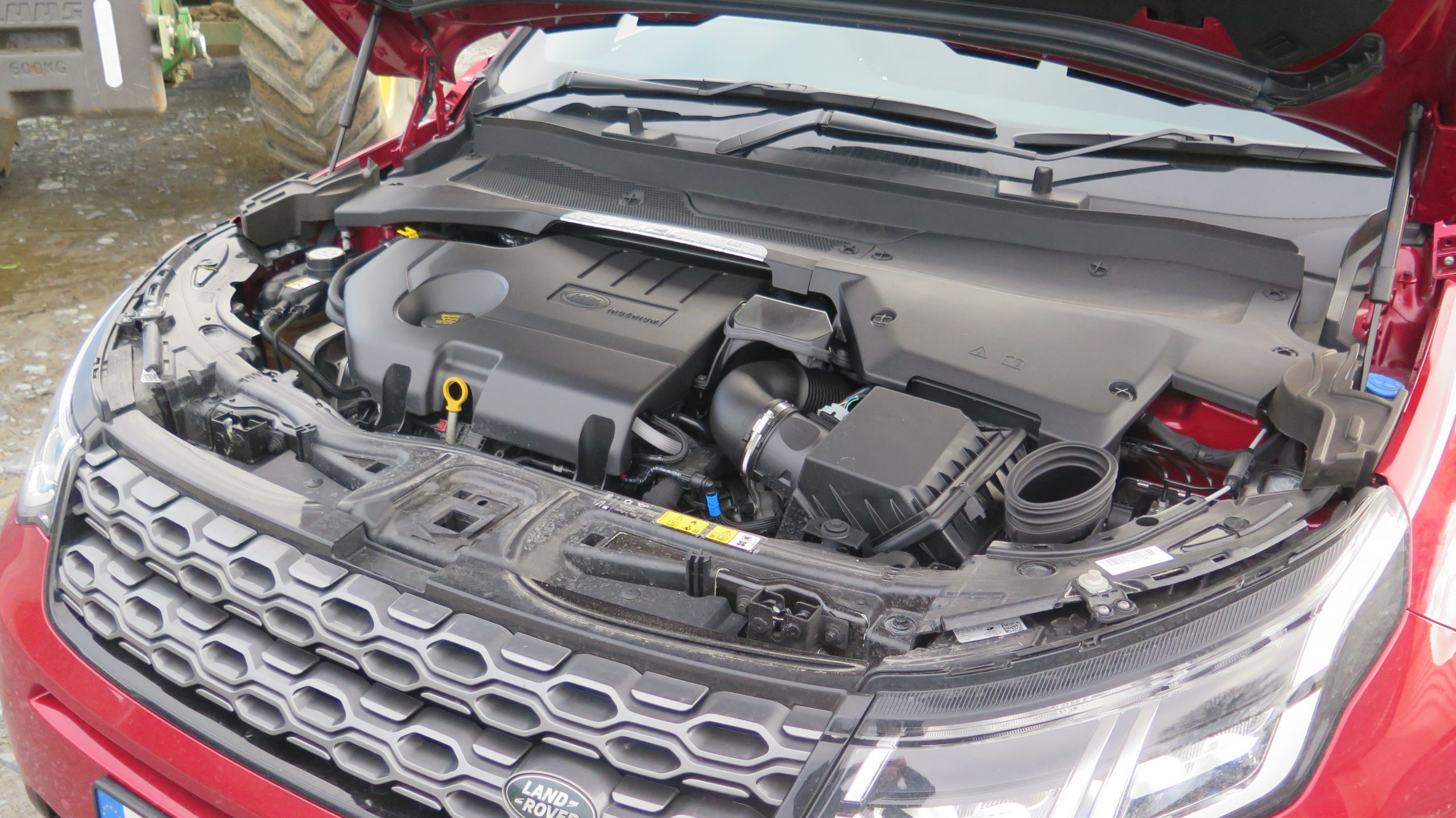 Discovery Sports new compact SUV features – Wheels and Fields