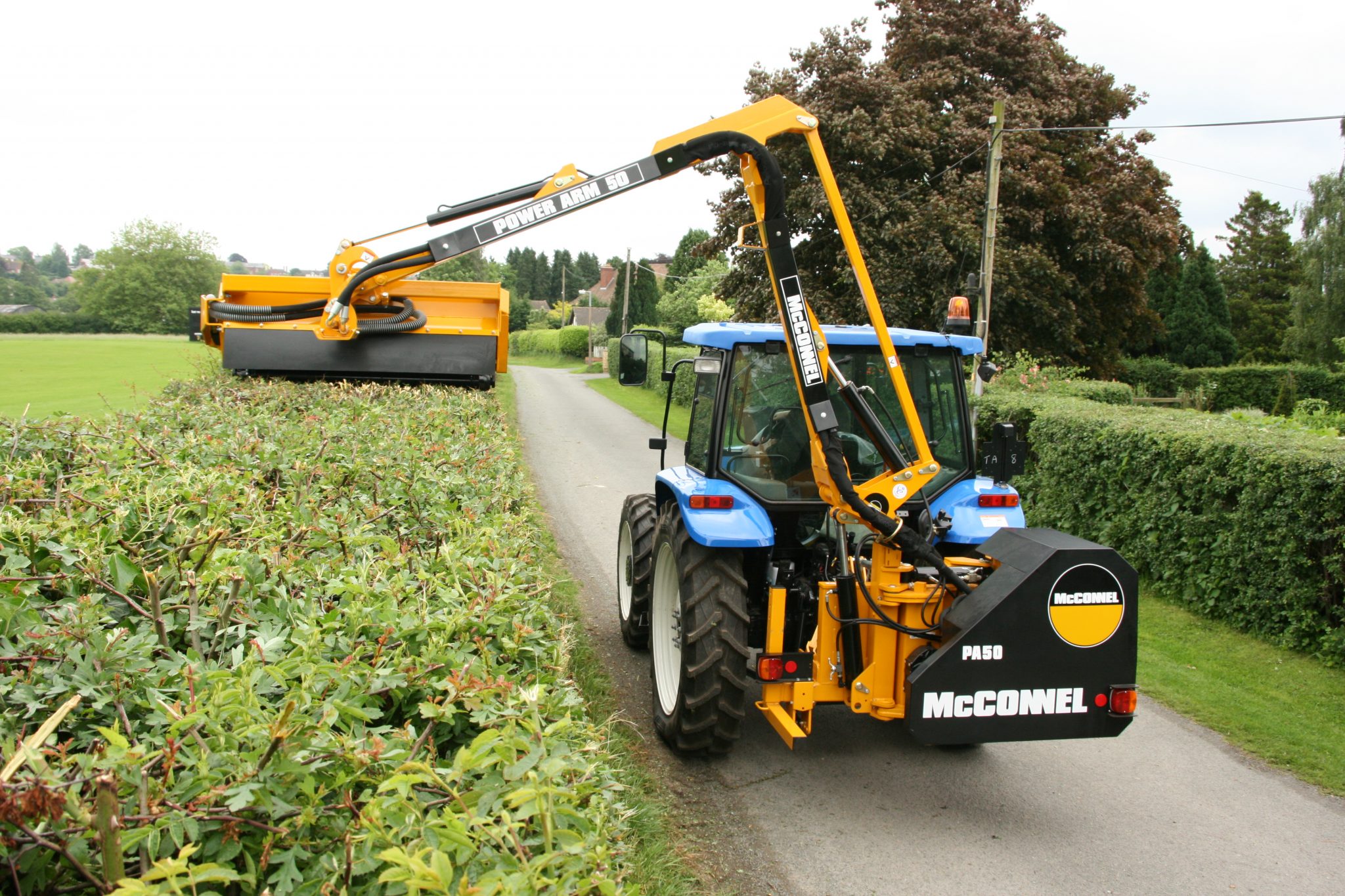 Hedge & verge management for Road Safety Reasons – Wheels and Fields