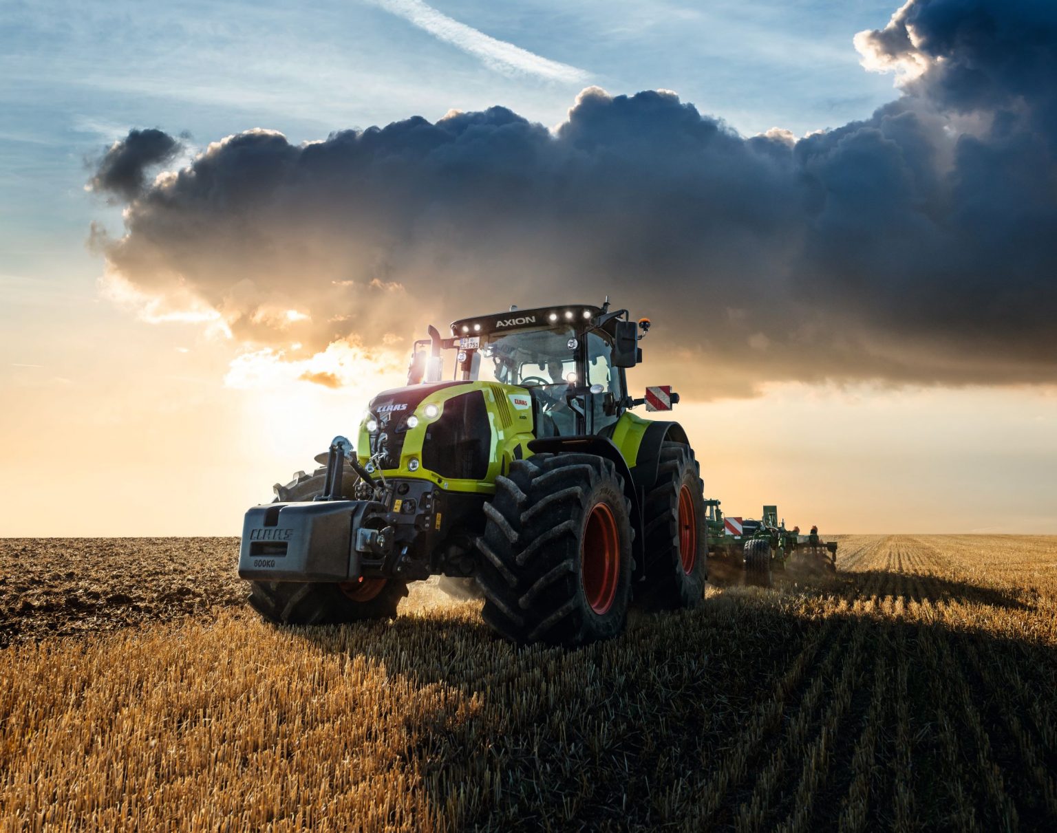 Stage V updates to the Claas Axion 800 tractor range – Wheels and Fields
