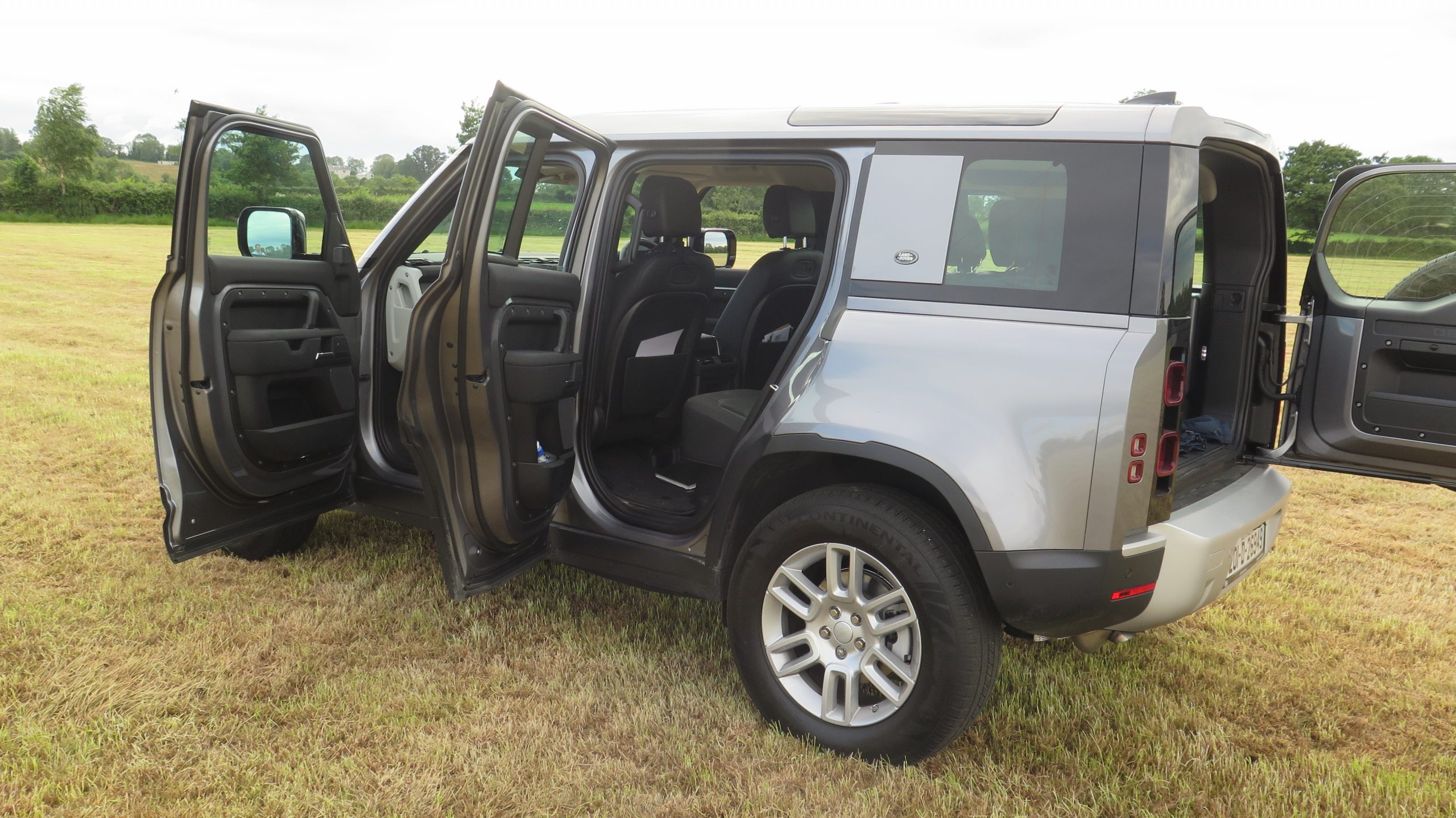 Land Rover’s Defender takes 4×4 pole position – Wheels and Fields