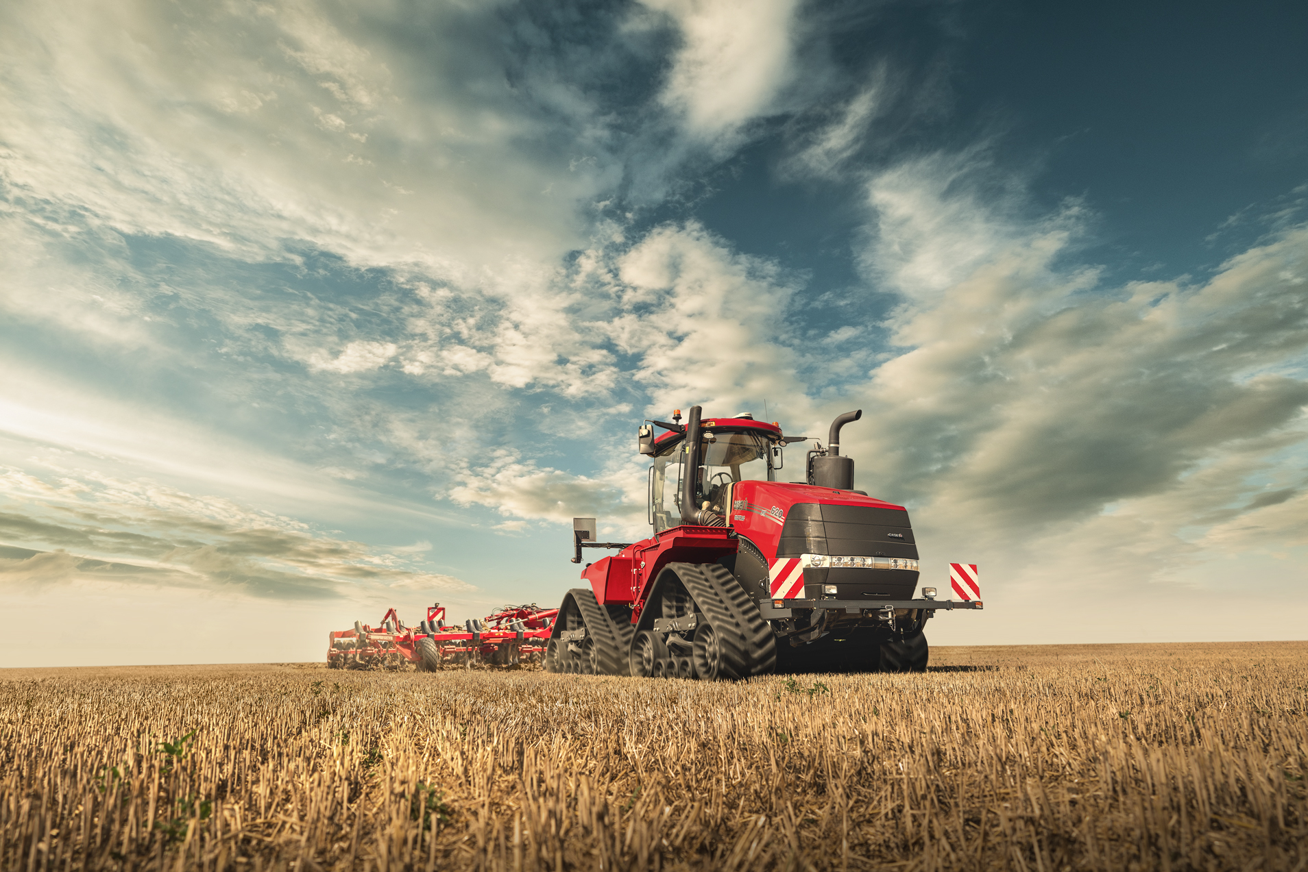 New cabs and data transfer capabilities for Case IH Quadtrac and ...
