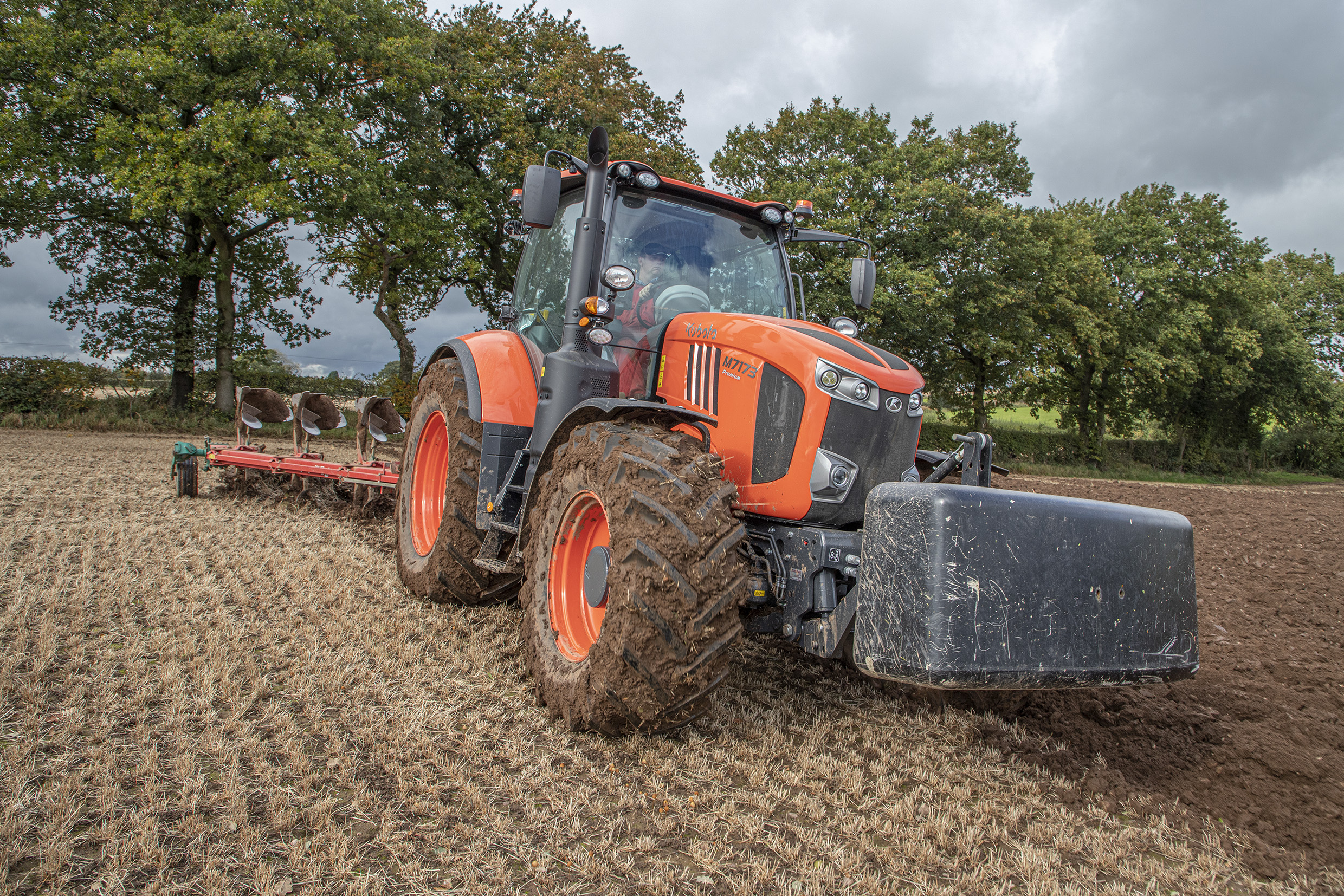 Kubota (UK) introduces third generation M7 tractors – Wheels and Fields