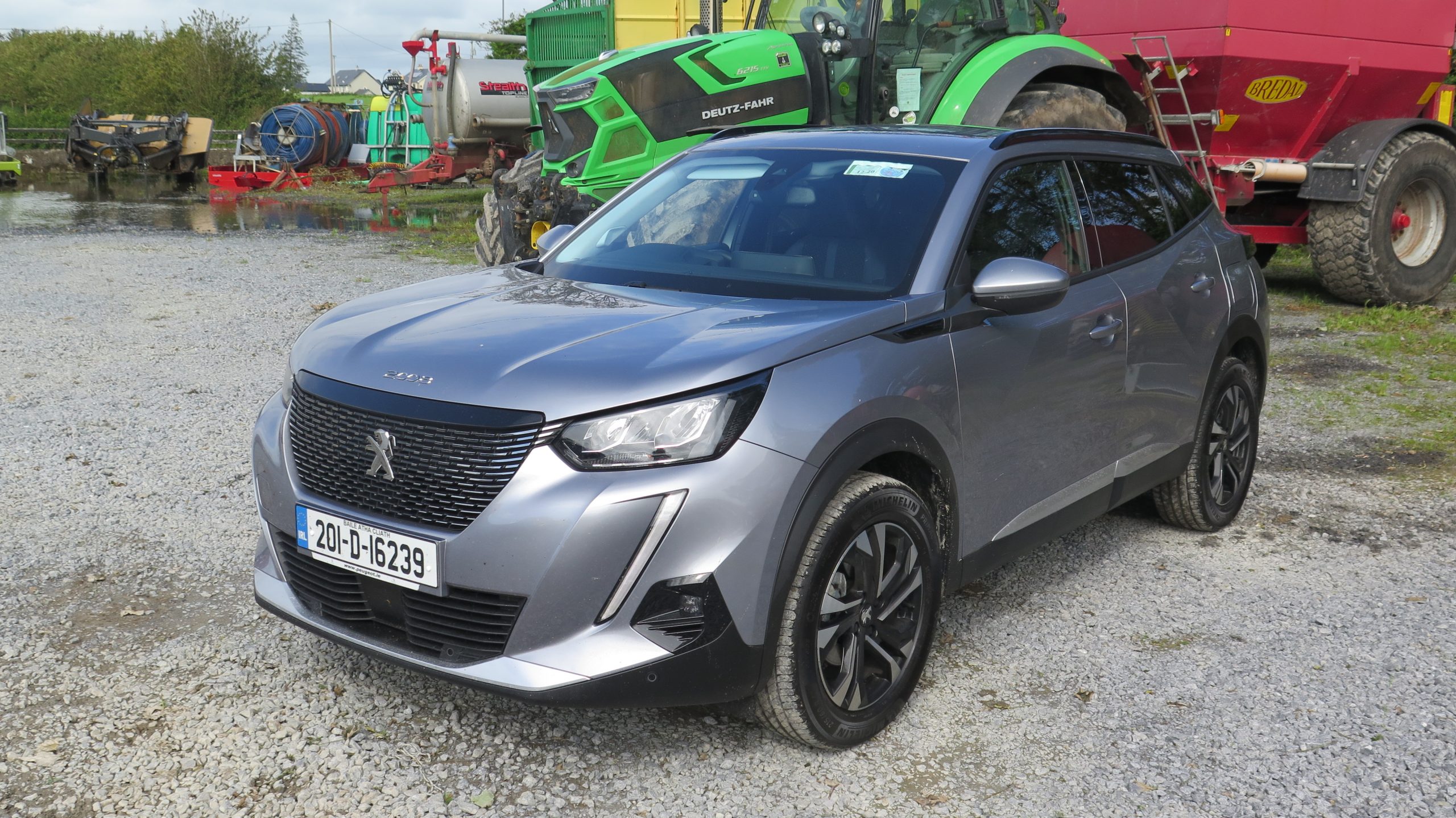 Toyota packs features in small van comfort – Wheels and Fields