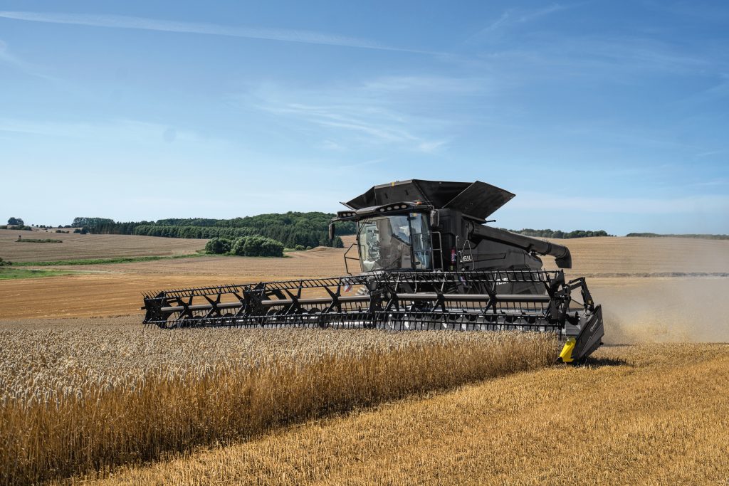 Fendt combine harvesters available with special headers from Geringhoff ...