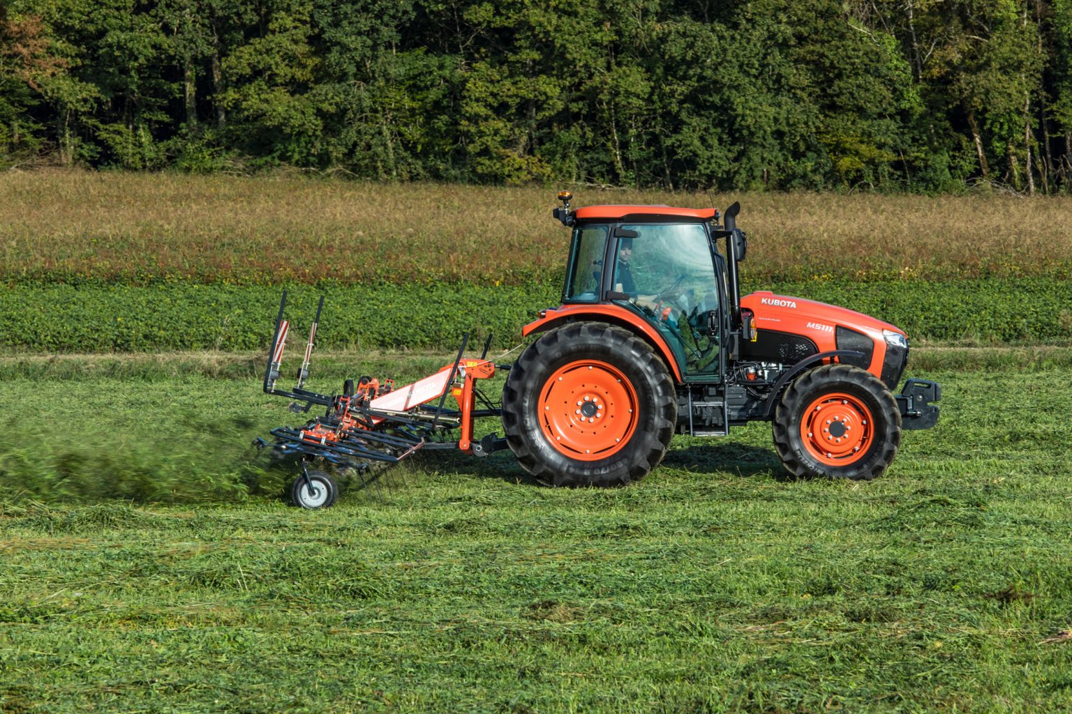 Electronic rear lift control available for M5001 tractors – Wheels and ...