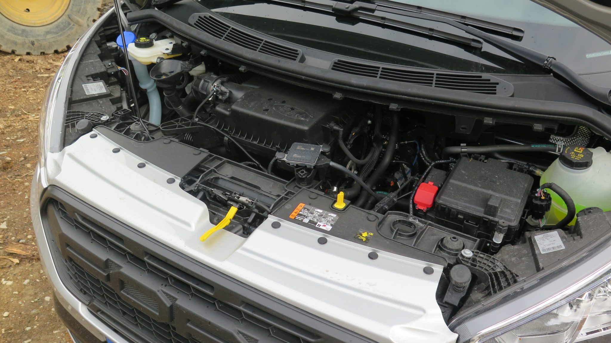 Ford takes Transit Custom on the off-road trail – Wheels and Fields