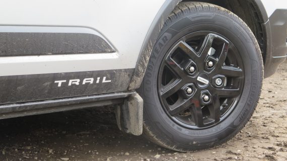 Ford takes Transit Custom on the off-road trail – Wheels and Fields