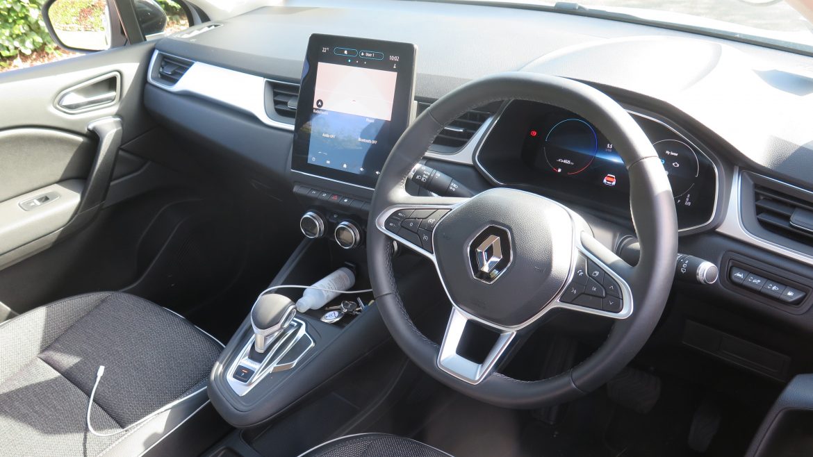 Renault adds smooth plug-in Captur to the range – Wheels and Fields