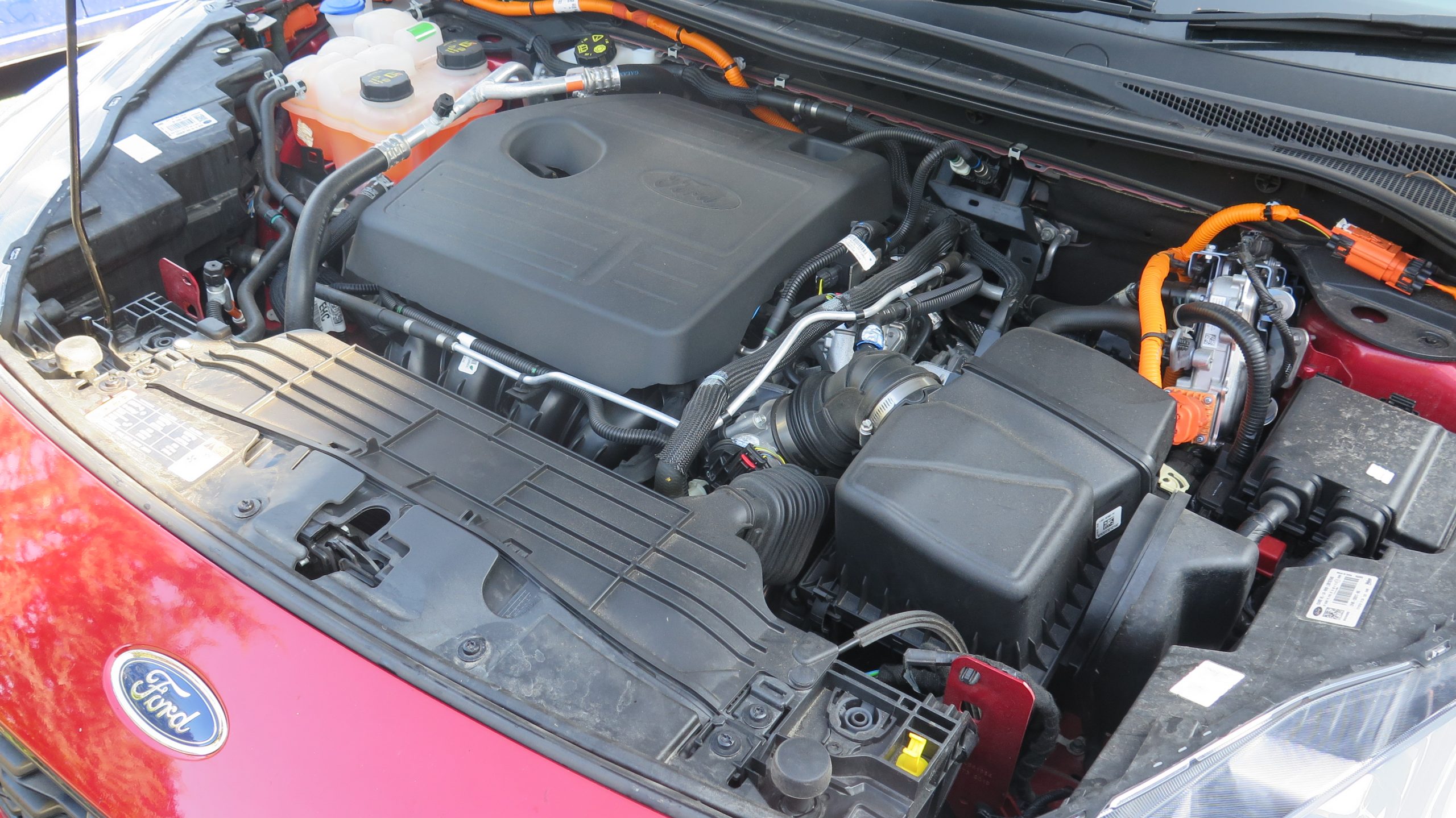 Is hybrid power Ford Kuga’s only option? – Wheels and Fields