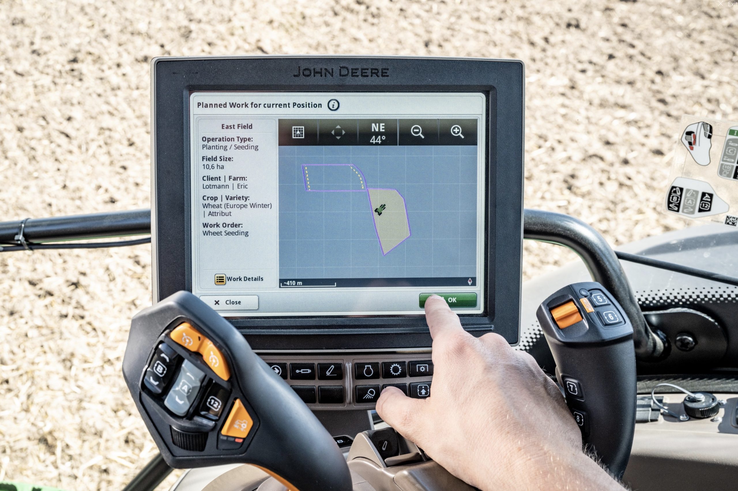 Go smart, do more with new Deere 6R tractors – Wheels and Fields