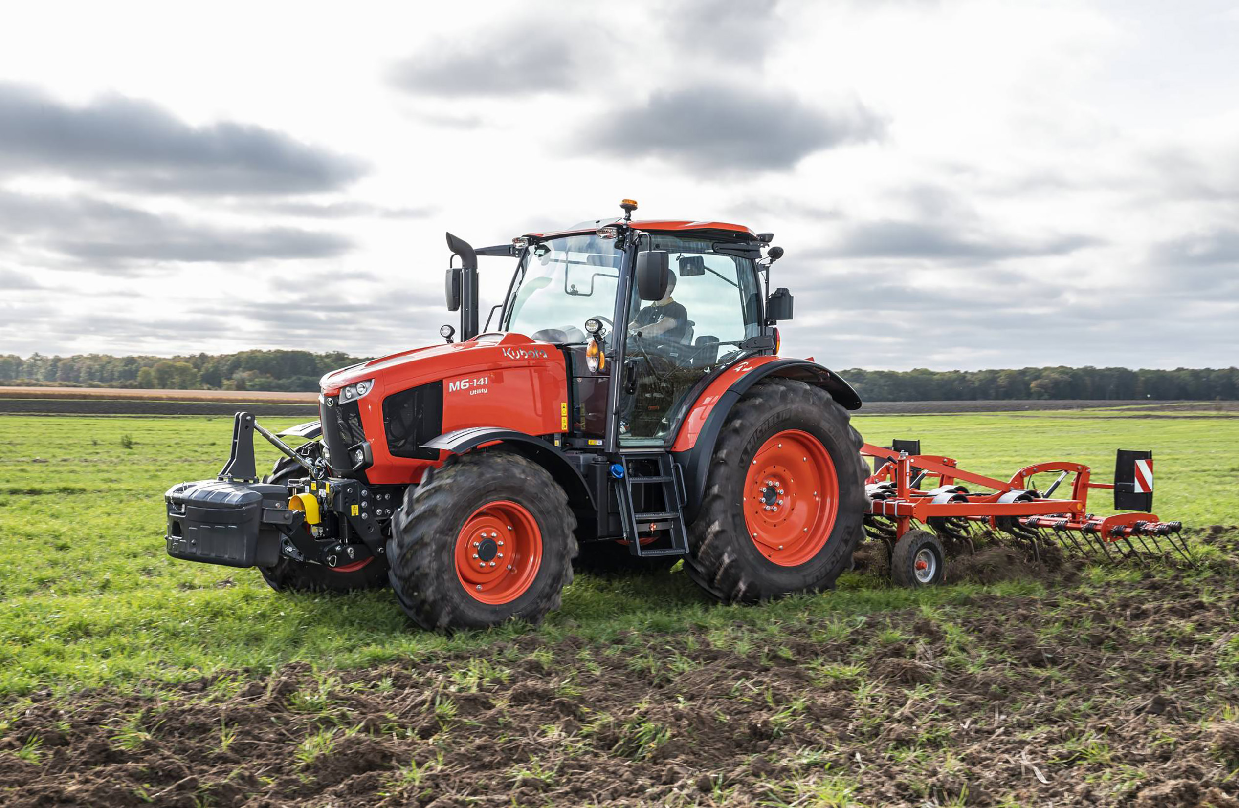 Kubota introduces M6-001 Utility Series tractor – Wheels and Fields