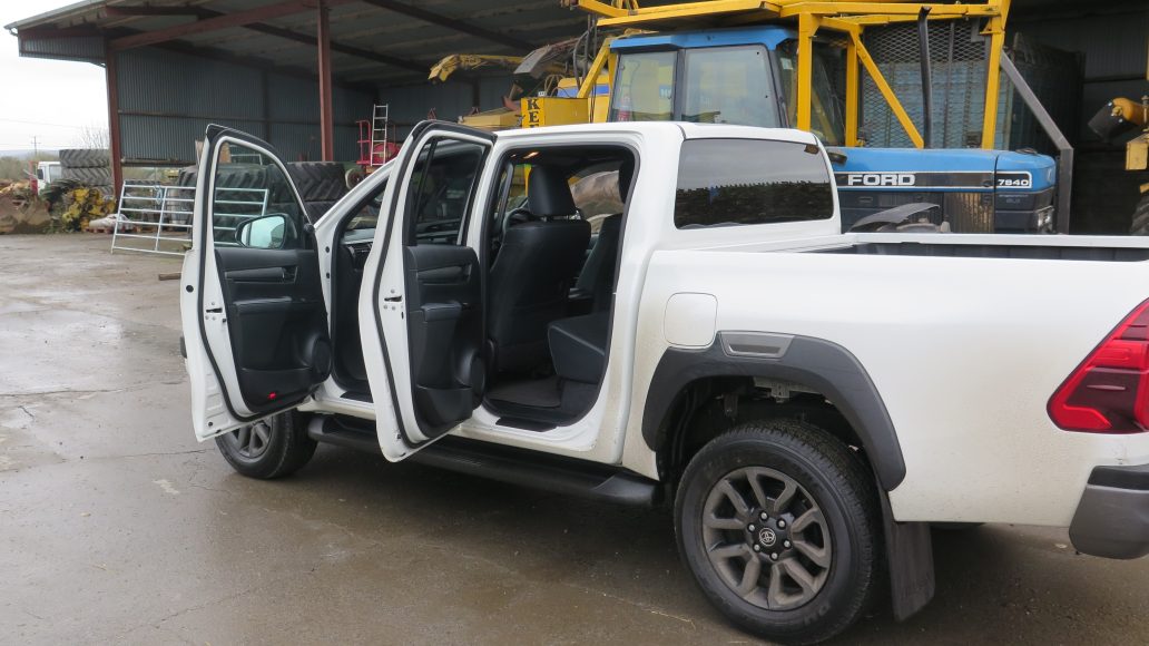 Toyota’s powerful new Hilux sets new standards of pick-up comfort ...