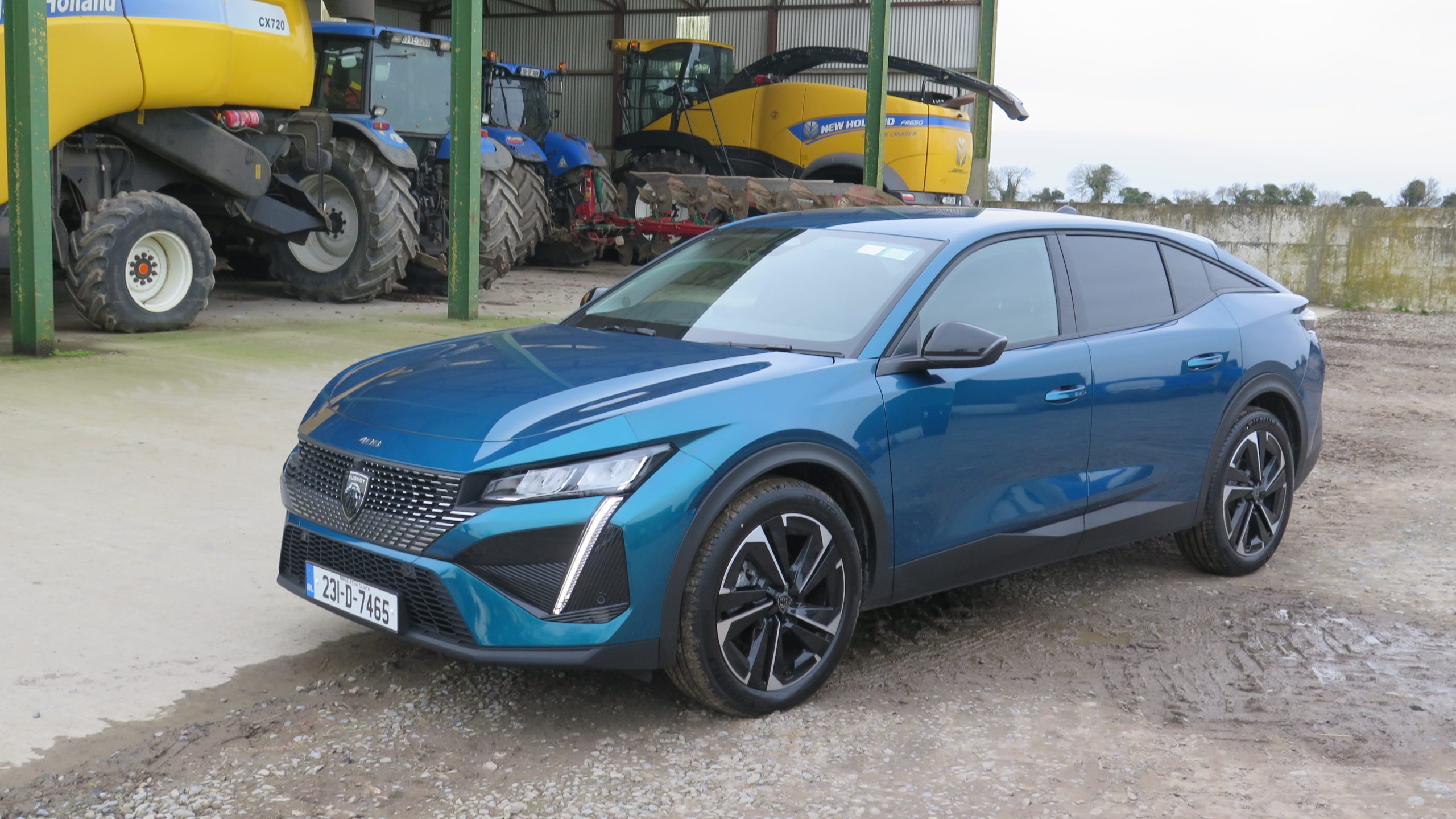 408 brings new style for the Peugeot family – Wheels and Fields