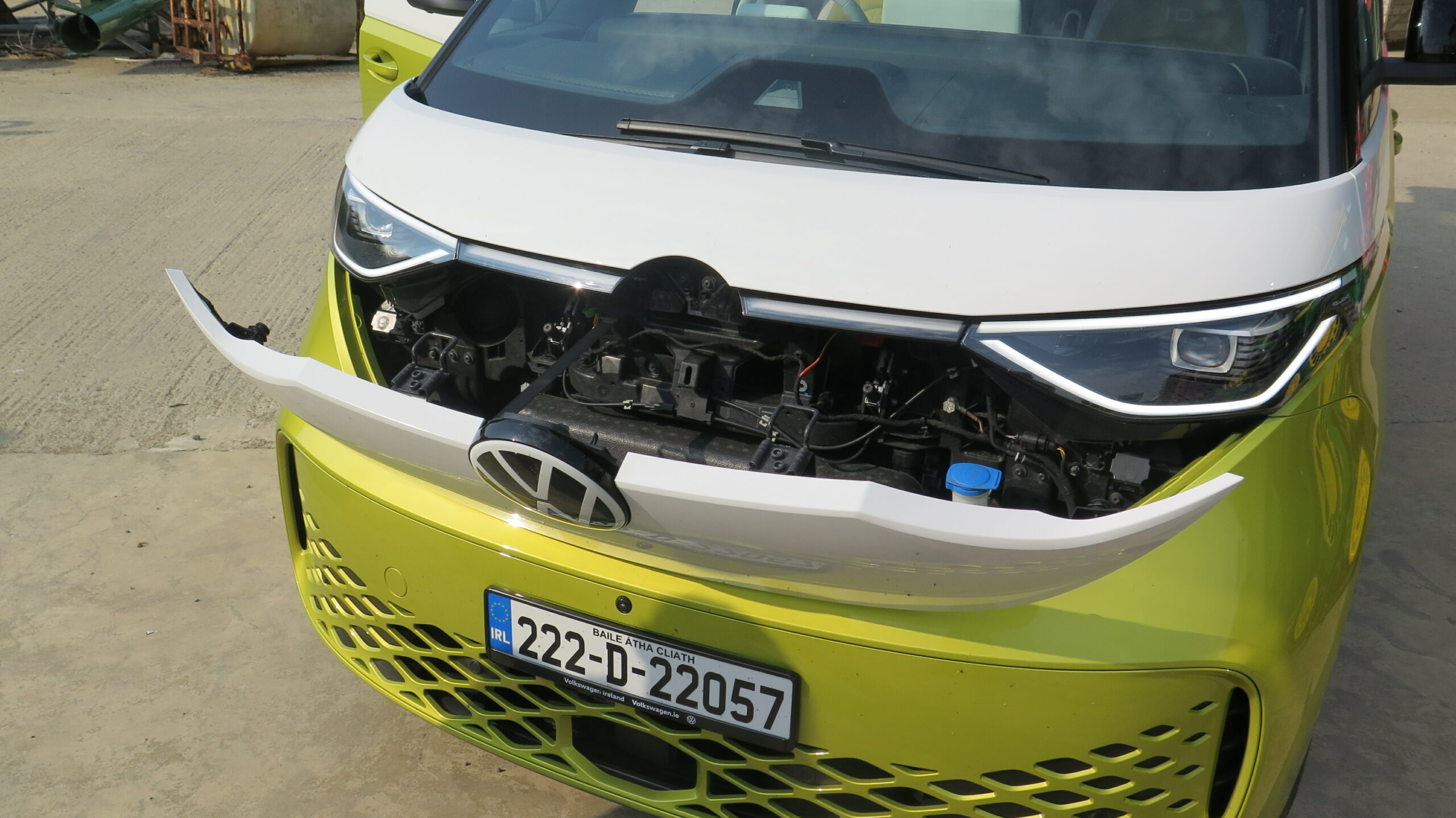 Volkswagen recreates an icon in ID.Buzz – Wheels and Fields