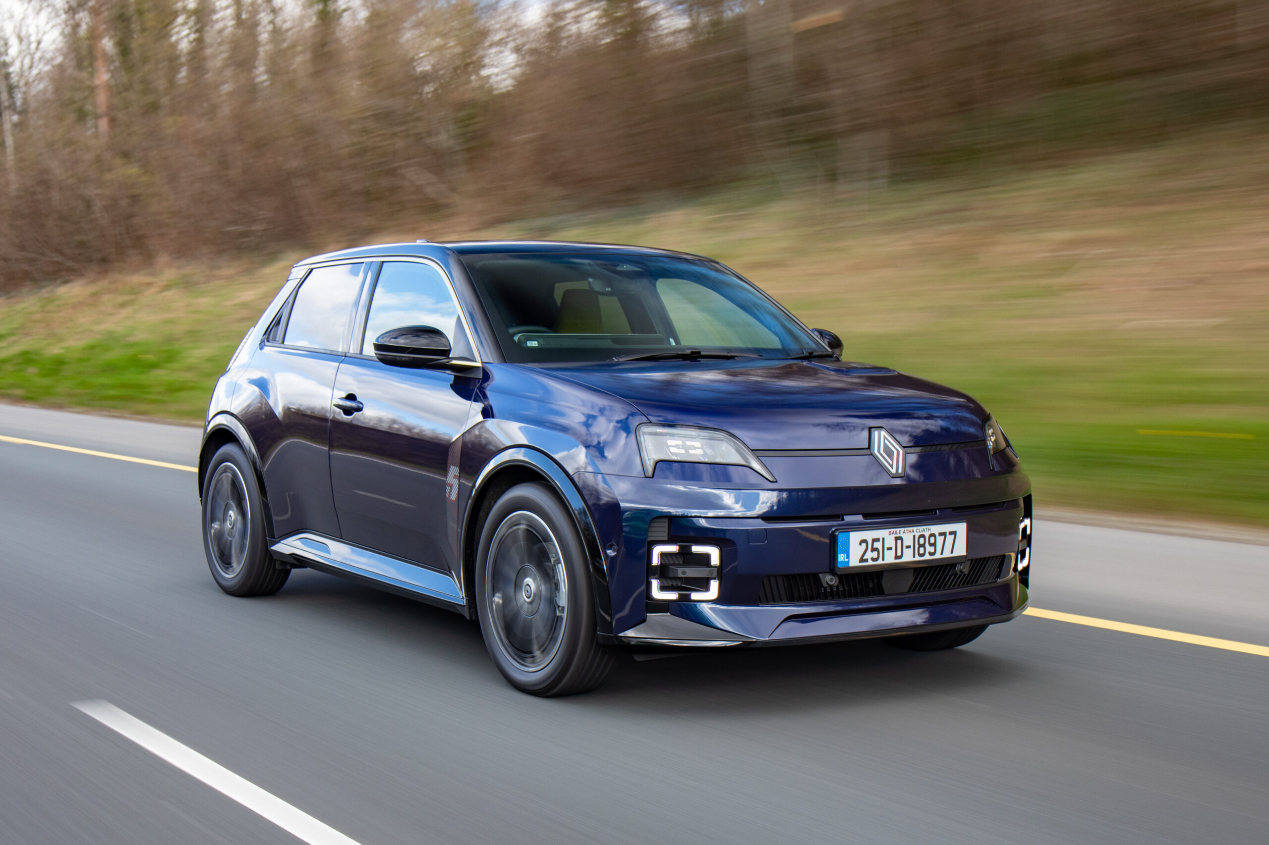 Renault 5 e-tech electric arrives on Irish roads – Wheels and Fields